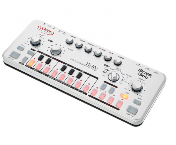 Cyclone analogic TT-303 Bass bot V2 Expander